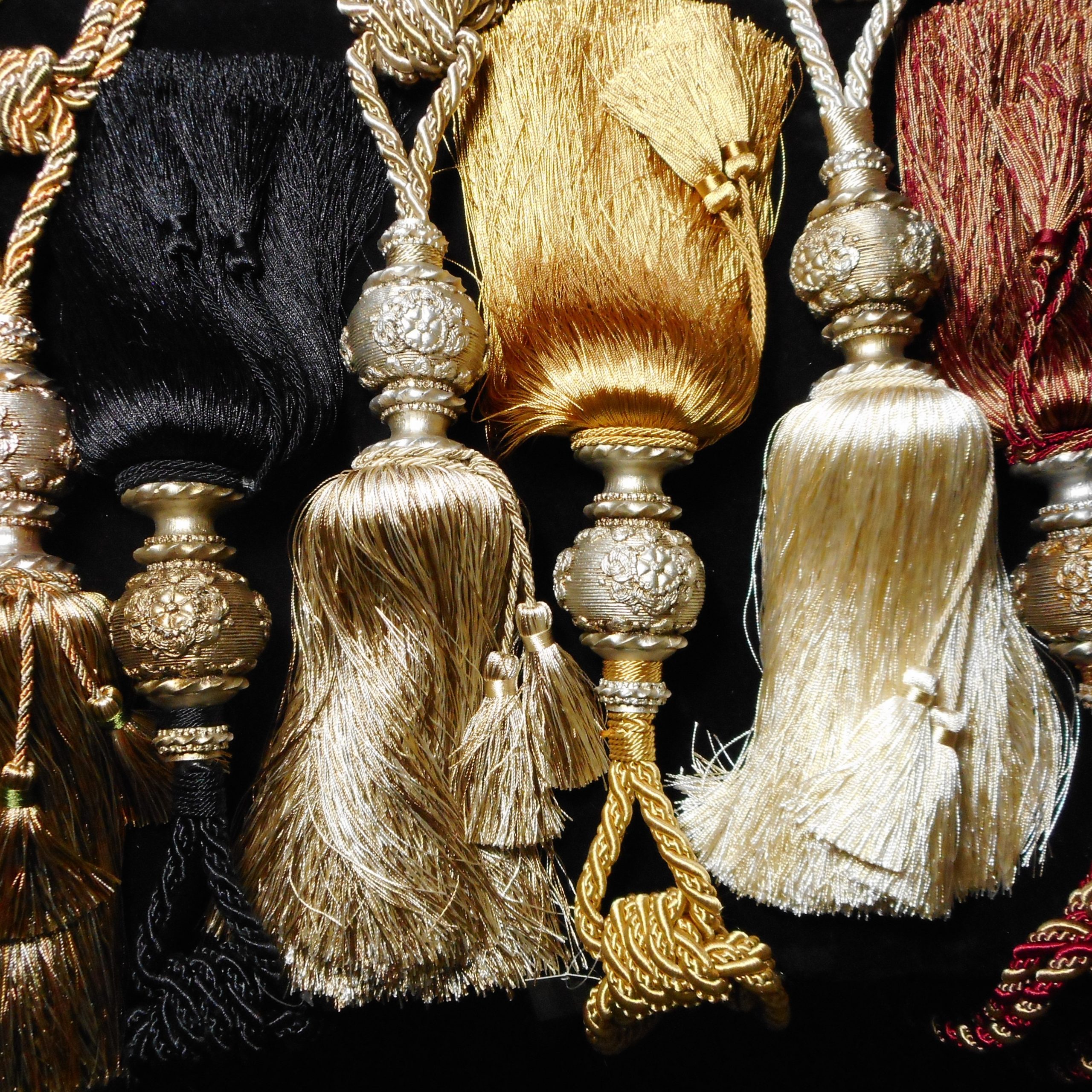 Silverdale Trimmings – Trade supply of furnishing trimmings